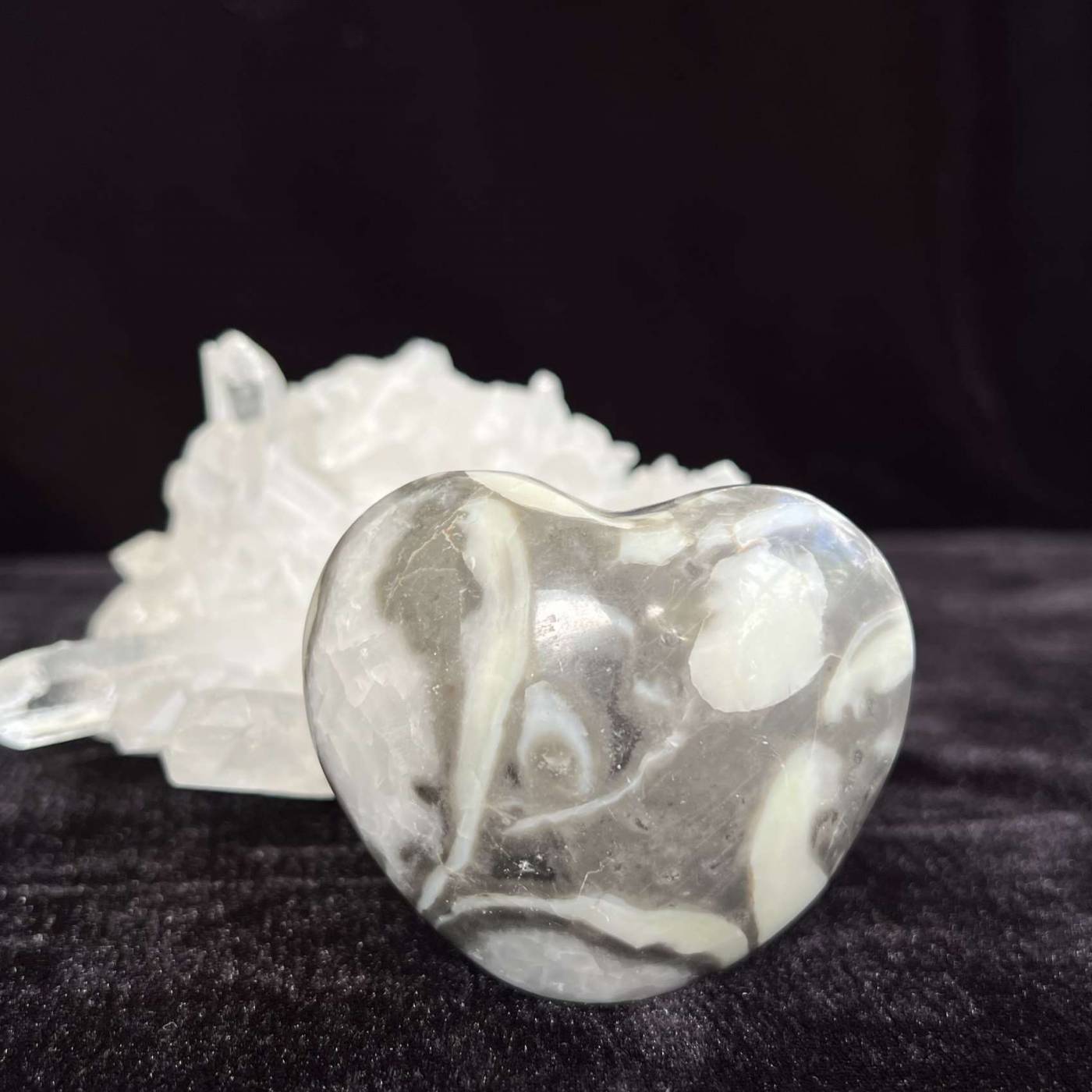 Shell jasper heart - The Hidden Gem